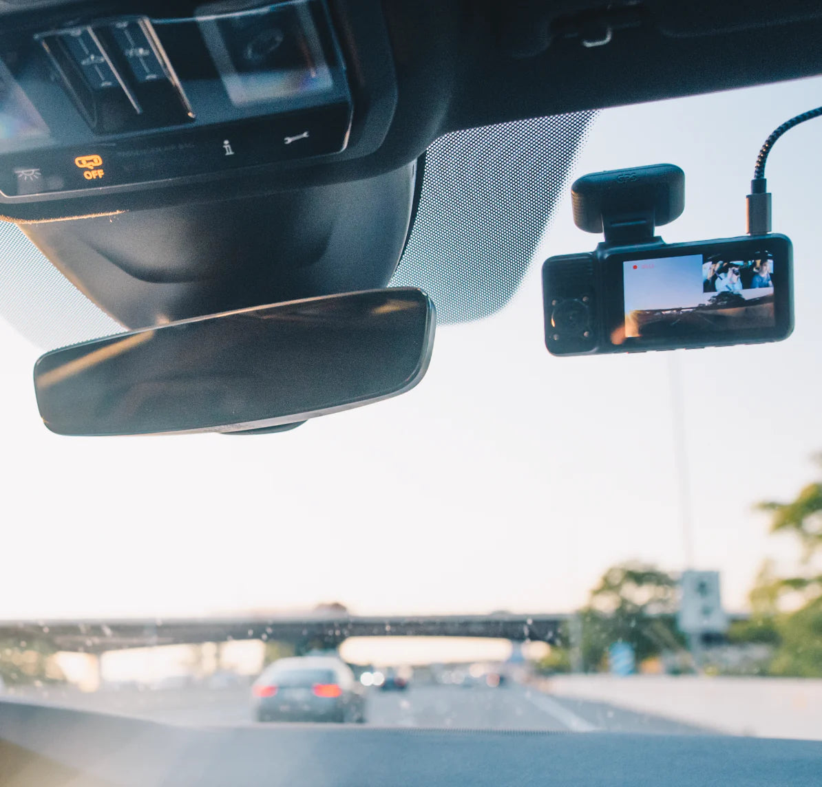 The Benefits of Using a 3-Channel Dash Cam As Car Security Camera ...